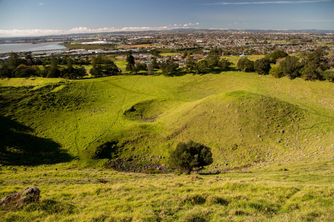 Mangere Mountain | ivangrigoryev.com